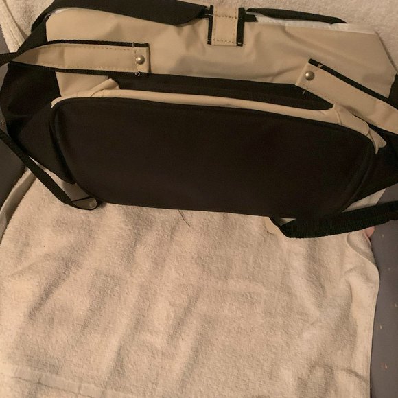 LEEDS DUFFEL BAG | Bags | Leeds Duffel Cooler Bag And Cover With Ice Pack | Poshmark